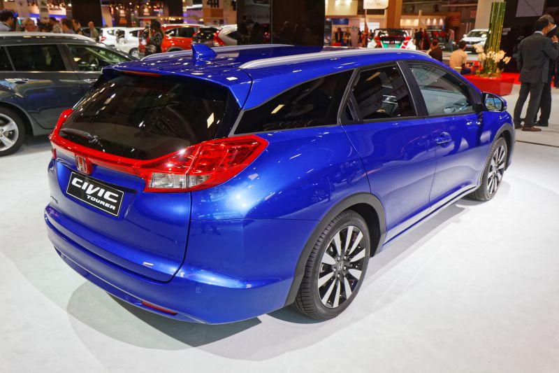 Honda Civic IX Tourer (facelift 2014) 1.8 i-VTEC (142 Hp) Automatic